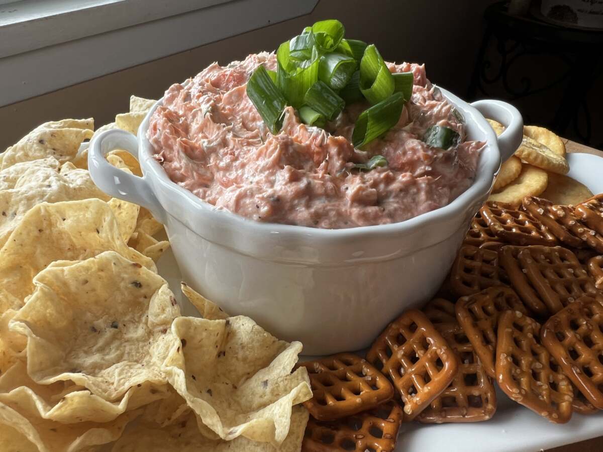 Irresistible Smoked Salmon Dip: A Crowd-Pleasing Appetizer - Recipe ...