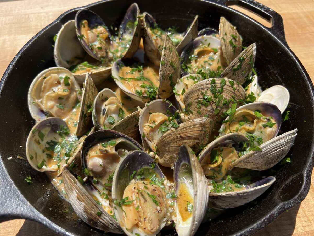 Grilled to Perfection: BBQ Clams with White Wine Butter Sauce - Recipe ...